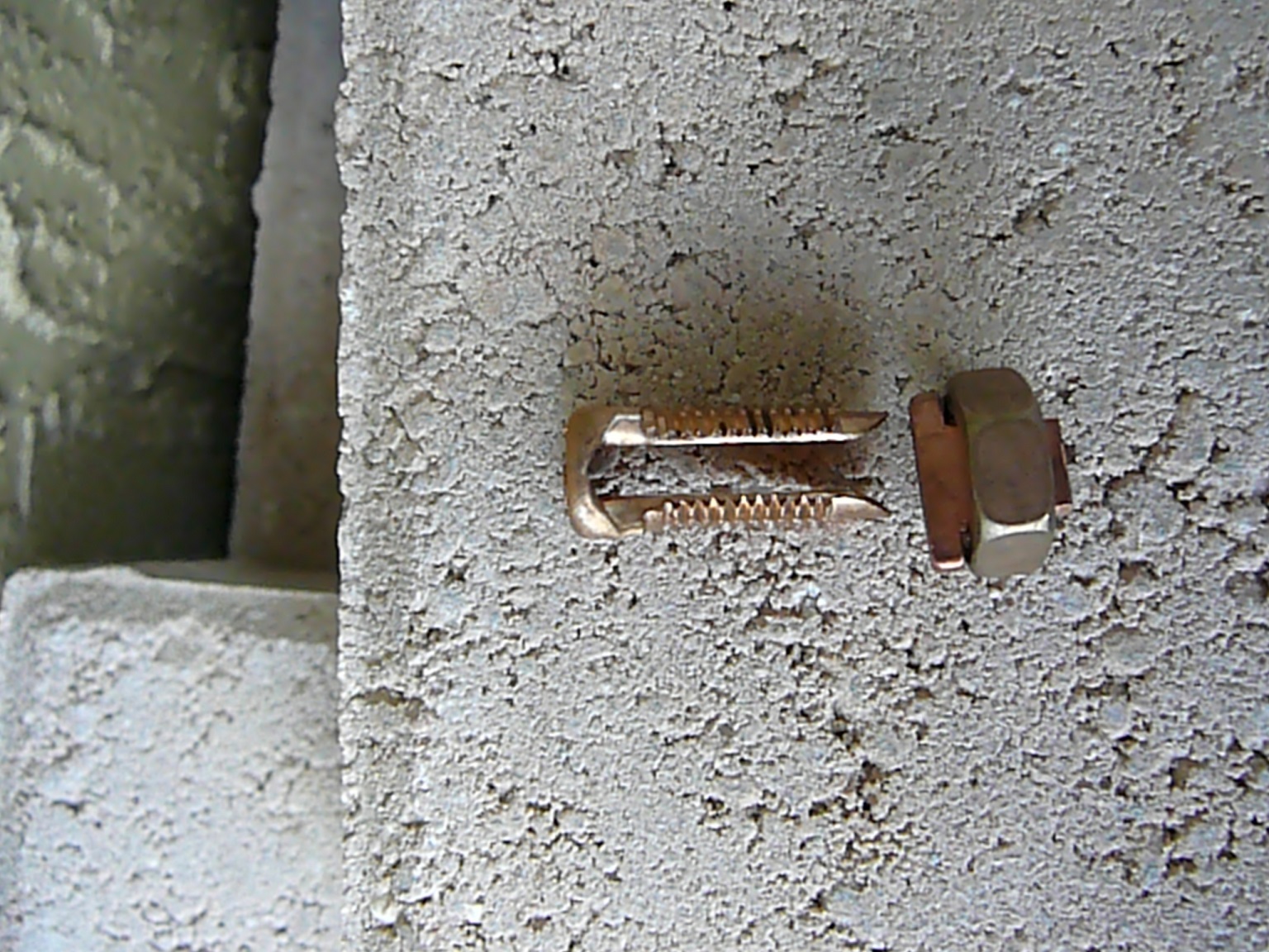 How To Add a Line to the Pool Bonding Wire - INYOPools.com