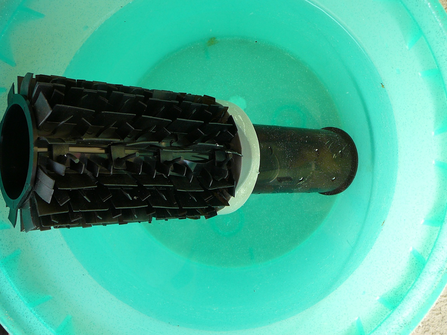 How to Replace a Smartpool NC22 Robotic Pool Cleaner Foam Ring ...