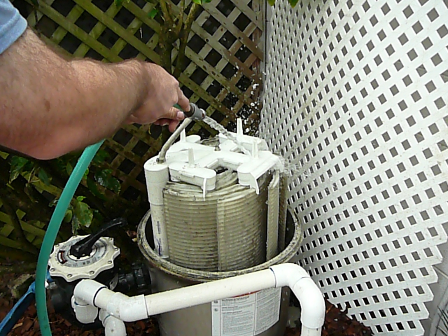 How To Remove and Clean Hayward DE Filter Grids - INYOPools.com