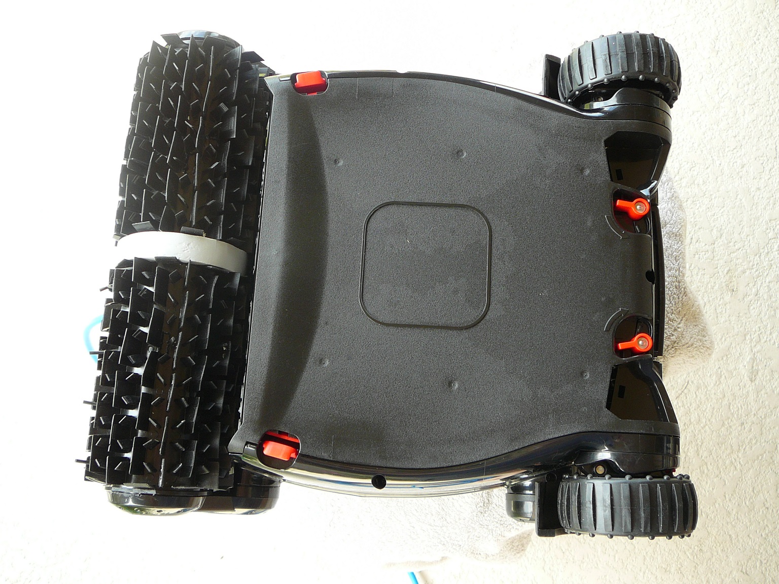 How to Replace a Smartpool NC22 Robotic Pool Cleaner Front Intake ...