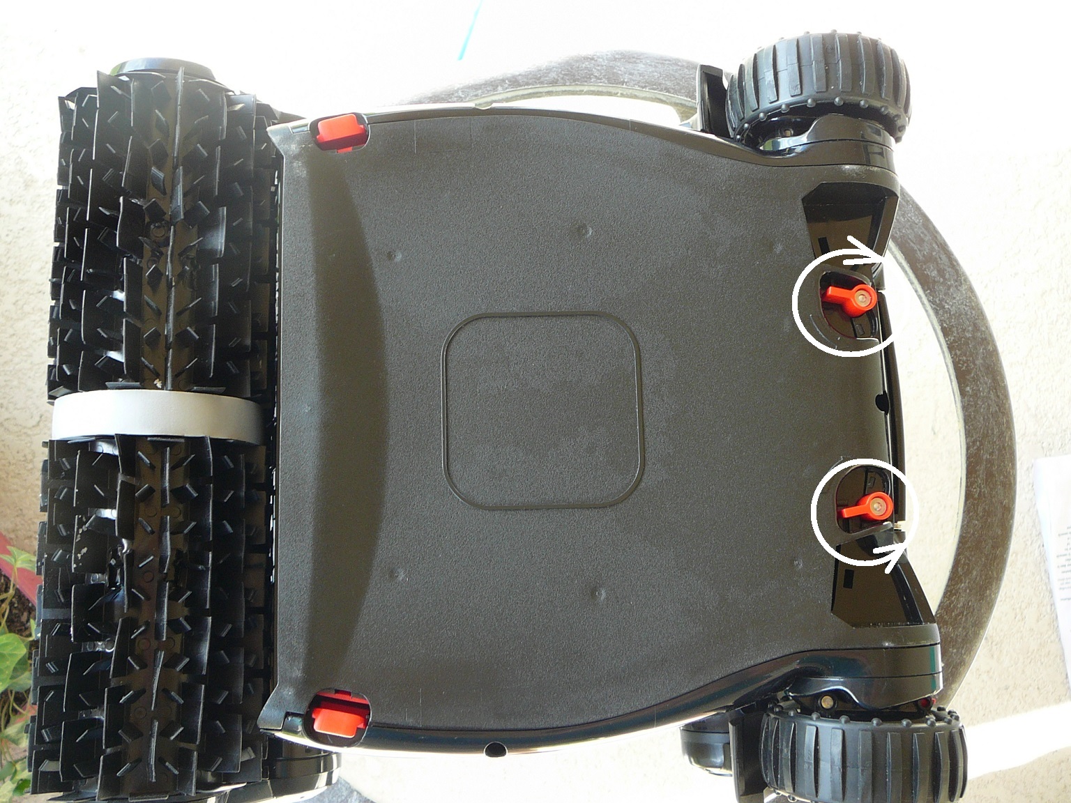 How to Replace a Smartpool NC22 Robotic Pool Cleaner Front Intake ...