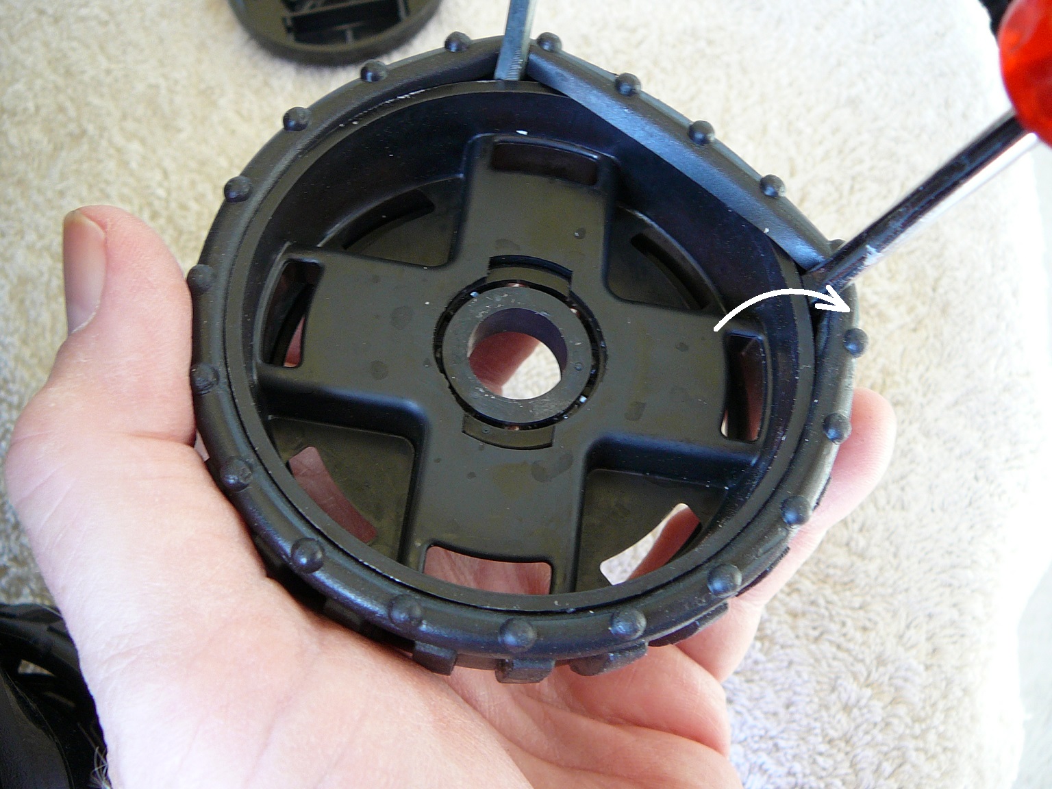 How to Replace a Smartpool NC22 Robotic Pool Cleaner Wheel Tire ...