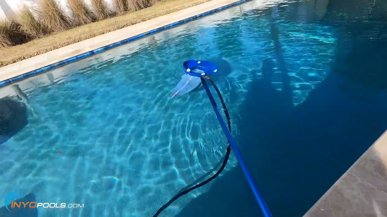 How to Vacuum a Pool Using a Leaf Eater - INYOPools.com