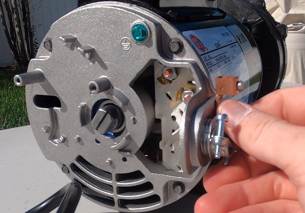 How To Install A Plug And Cable On A Pool Or Spa Pump Motor - INYOPools.com