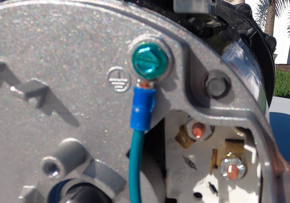 How To Install A Plug And Cable On A Pool Or Spa Pump Motor - INYOPools.com