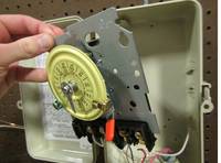 How to Replace an Intermatic T104 Mechanism - INYOPools.com