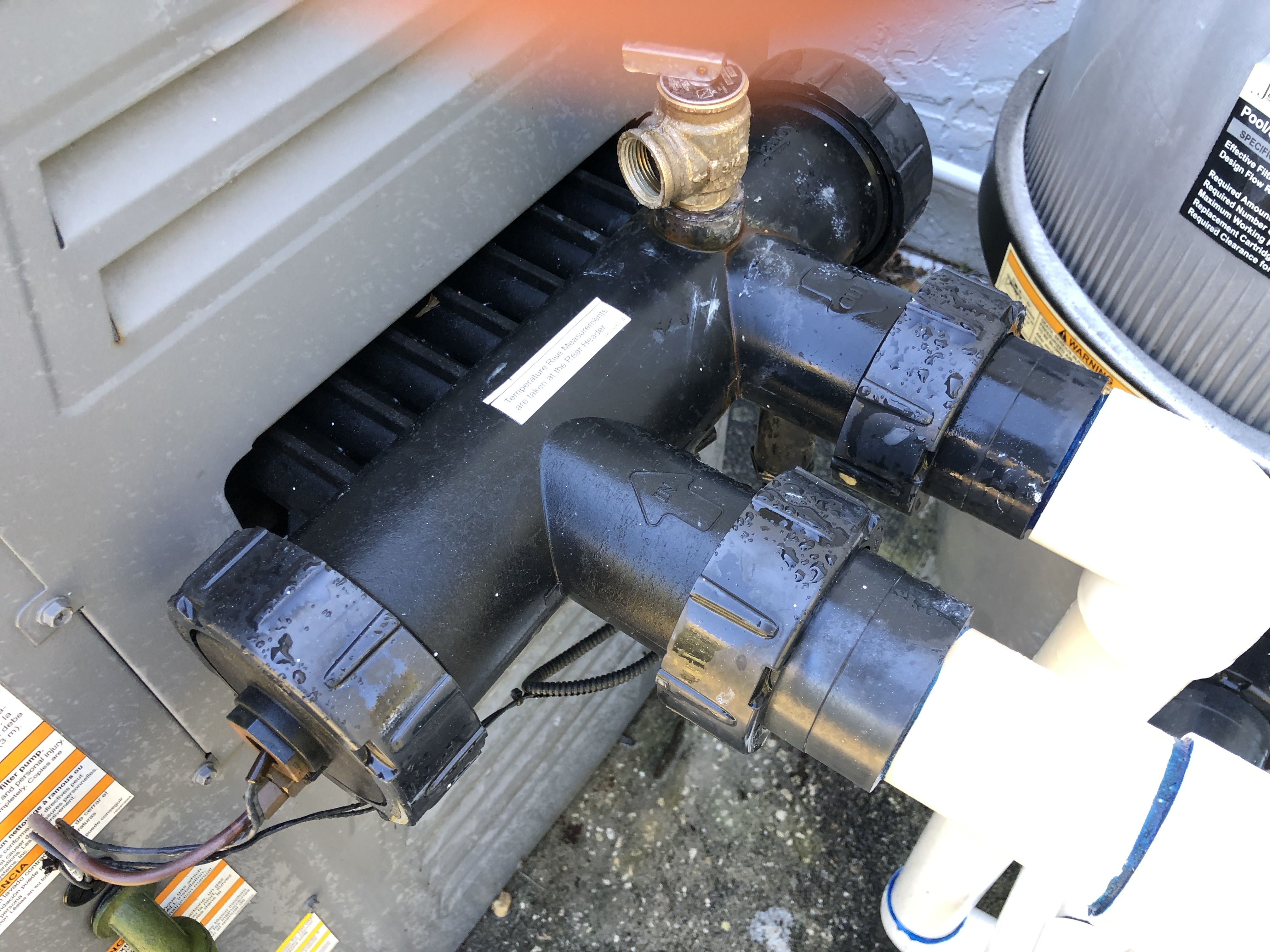 Inlet/Outlet Header Assy, Polymer - R0470800 - INYOPools.com