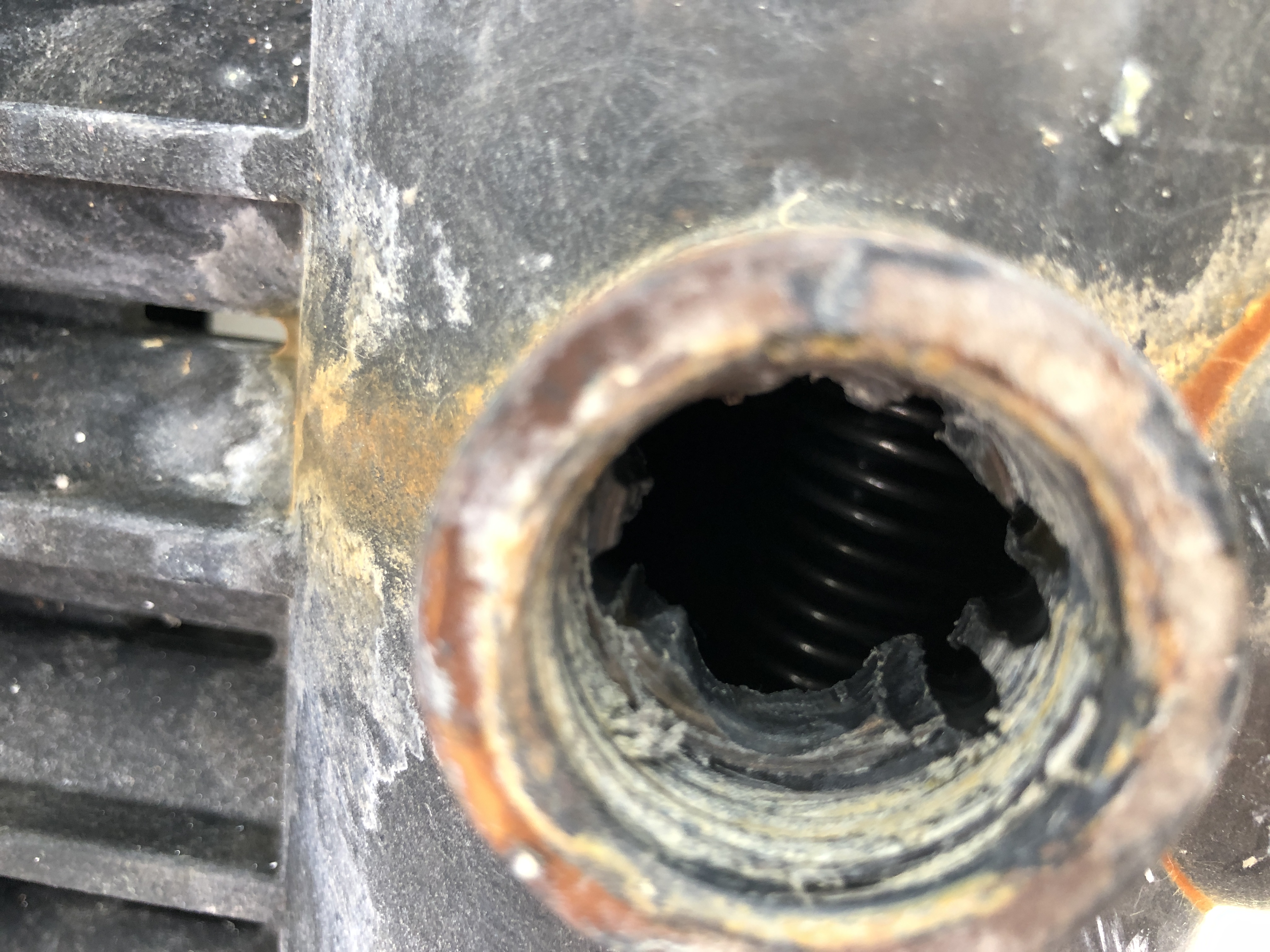 Inlet/Outlet Header Assy, Polymer - R0470800 - INYOPools.com