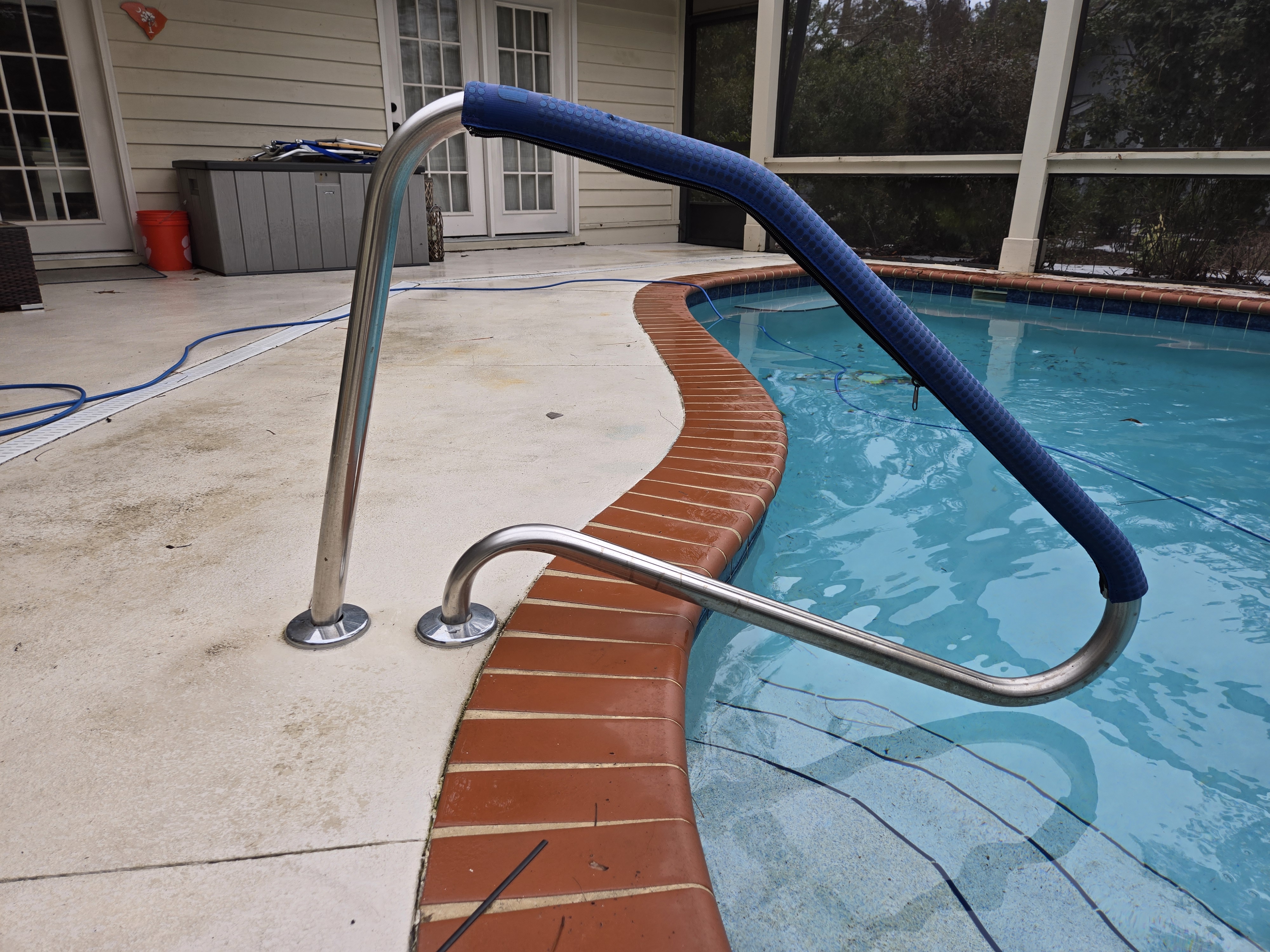 S.R. Smith Deck-Mounted Stair Rail (.049) Stainless Steel - INYOPools.com